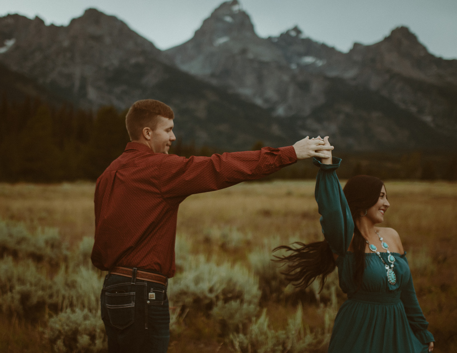 Windy Point Turnout with Avery + Austin
