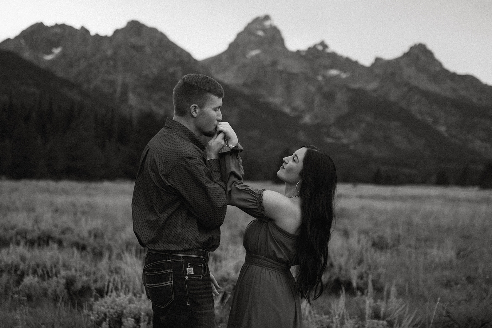 Windy Point Turnout with Avery + Austin