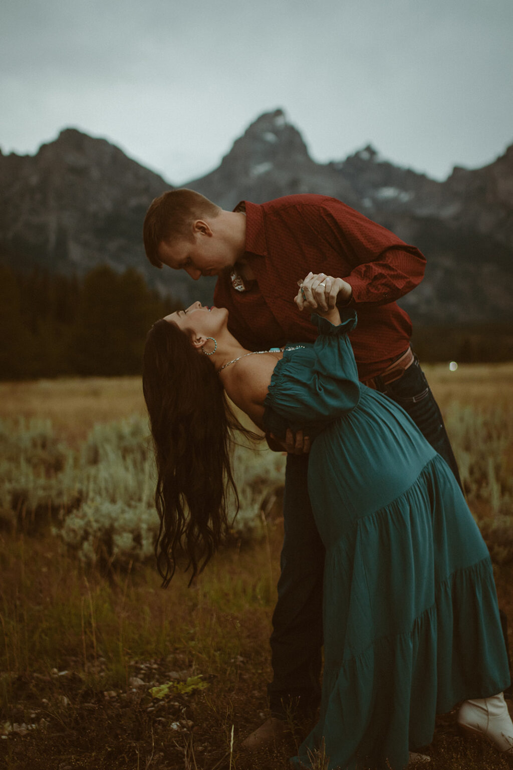 Windy Point Turnout with Avery + Austin