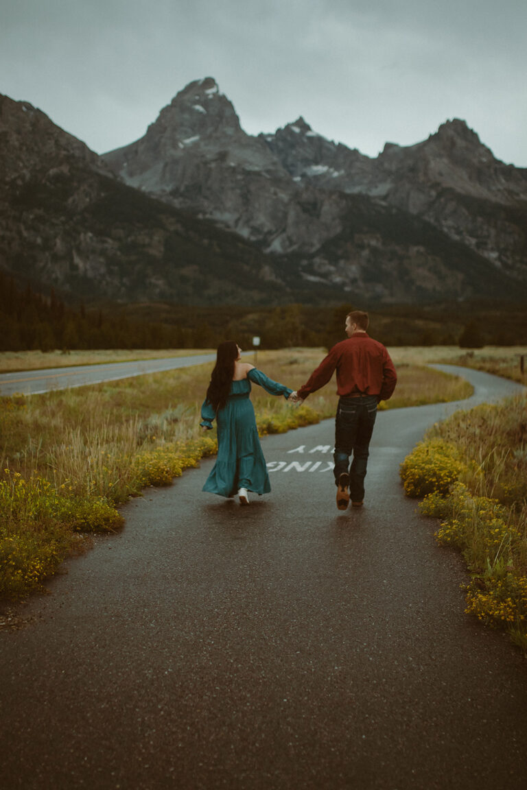 Windy Point Turnout with Avery + Austin
